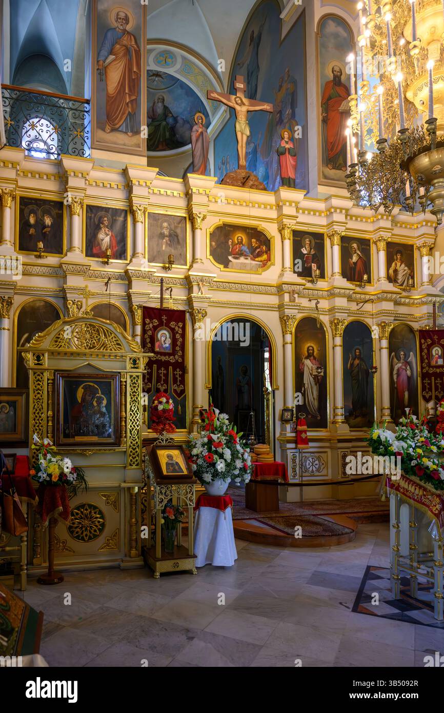 Easter celebrations in the interior of the Church of holy apostles ...