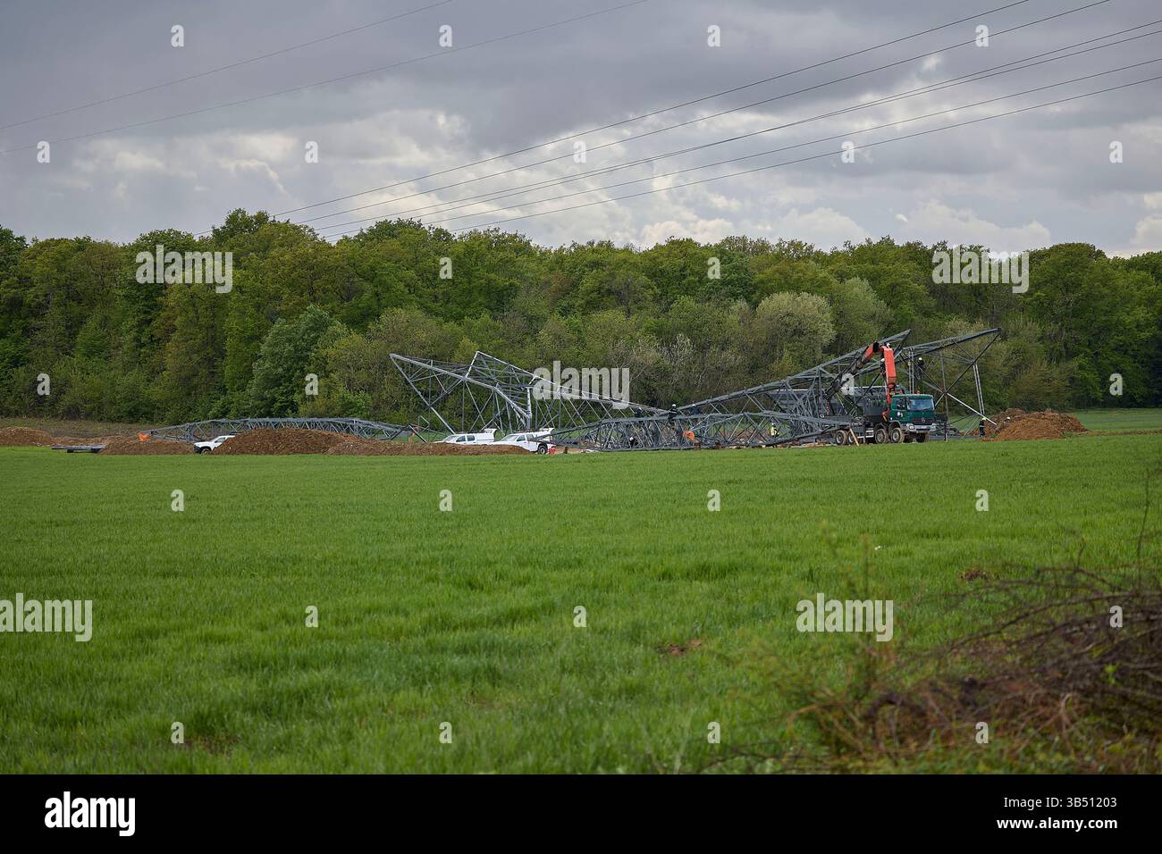 Construction & installation of a high-voltage line to supply power to ...