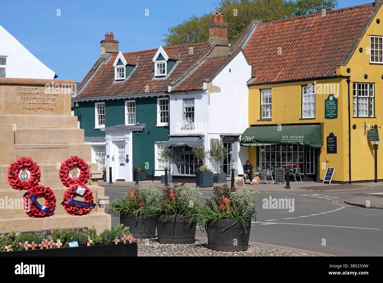 holt town centre, north norfolk, england Stock Photo - Alamy