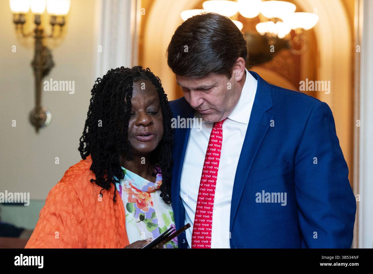 UNITED STATES - MAY 1: Reps. Jodey Arrington, R-Texas, and Gwen Moore ...