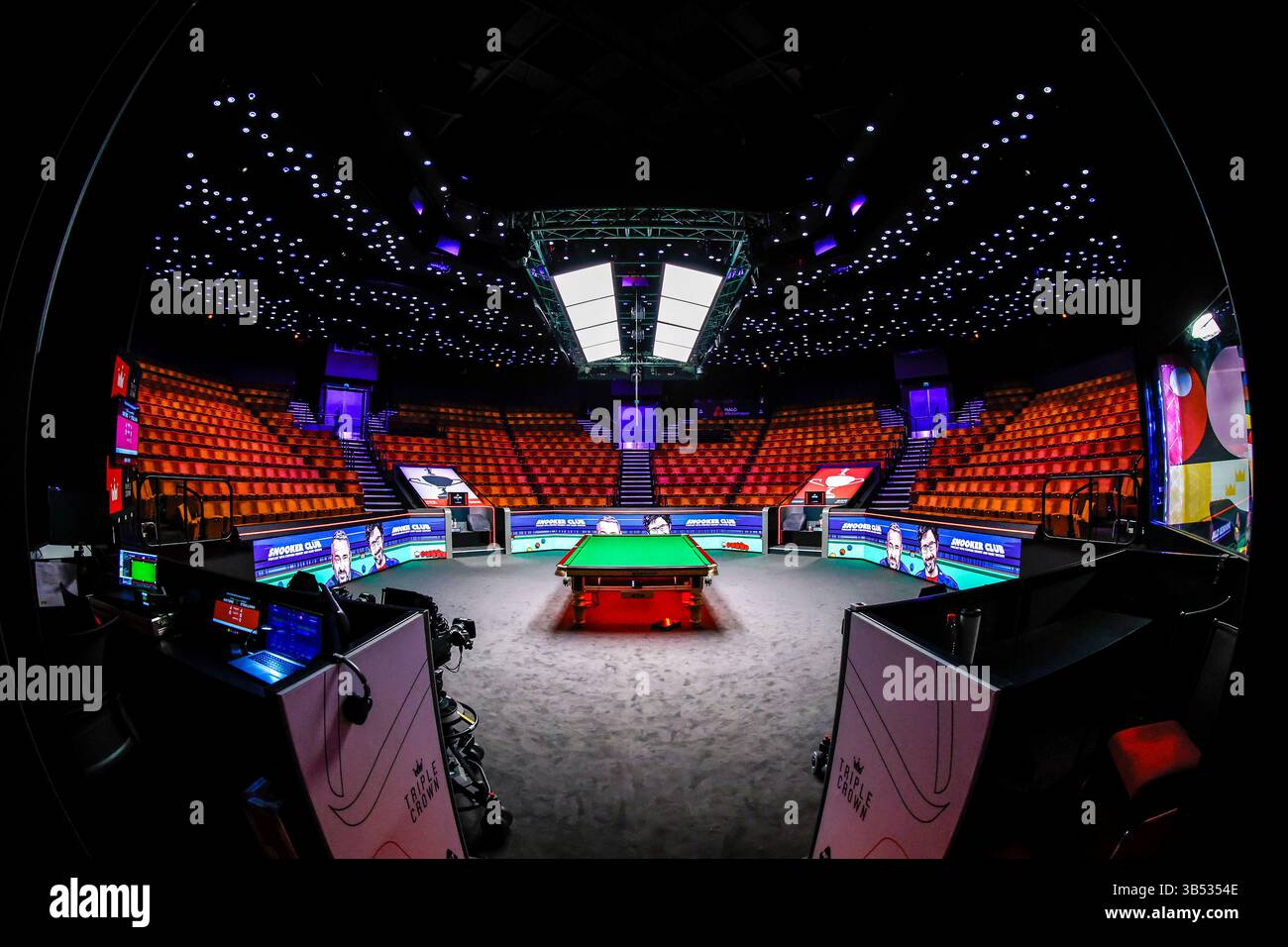 Sheffield, UK. 01st May, 2025. A general view inside an empty Crucible ...