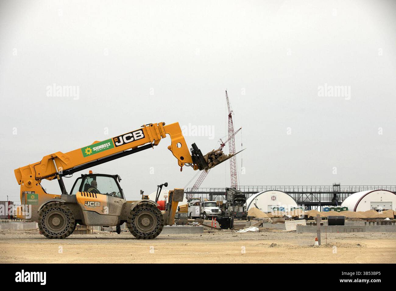 April 27, 2022: Construction continues at Meta/Facebook as they expand ...