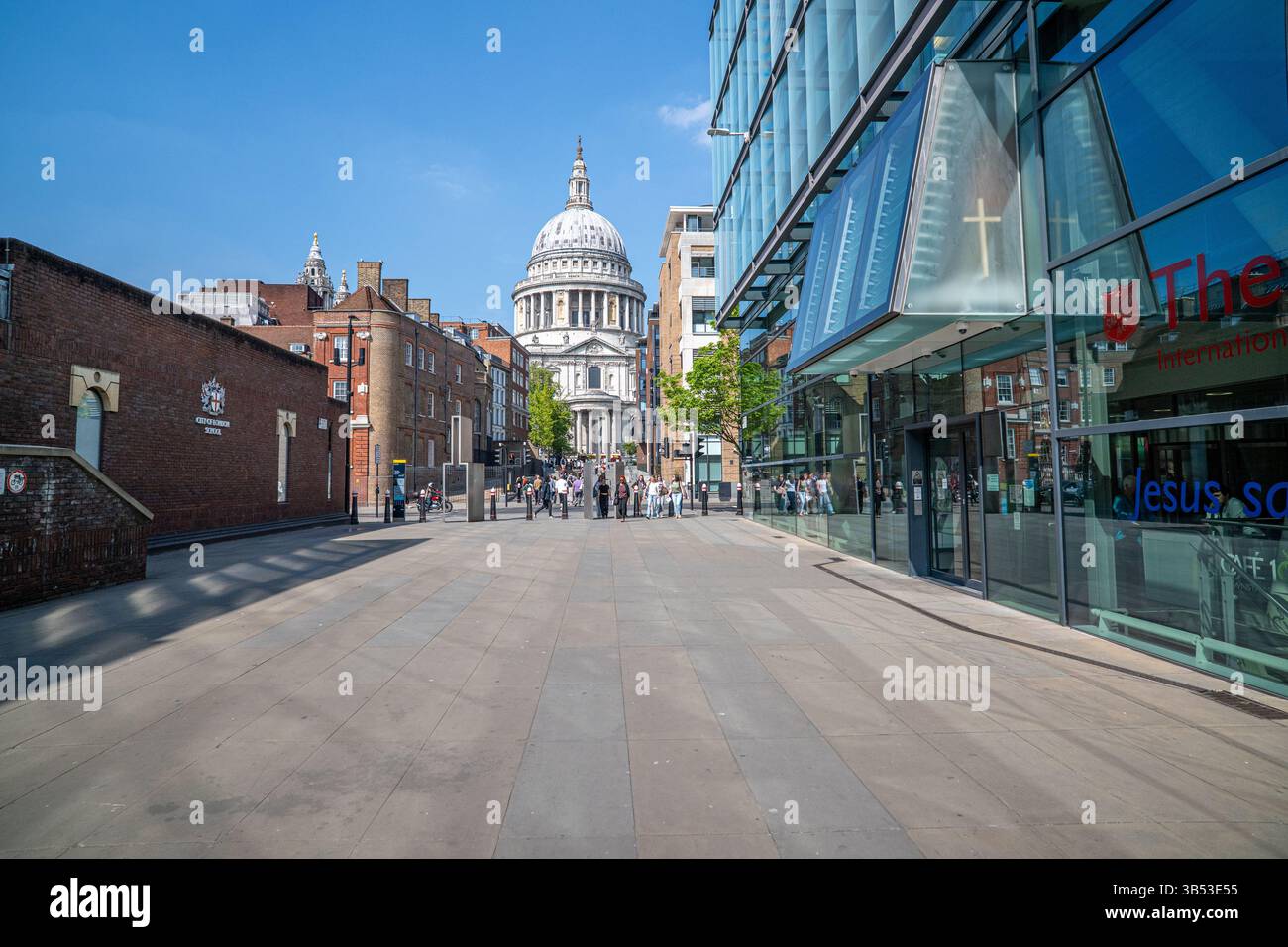 St Pauls cathedral from the walk up to the Millennium Bridge, London ...