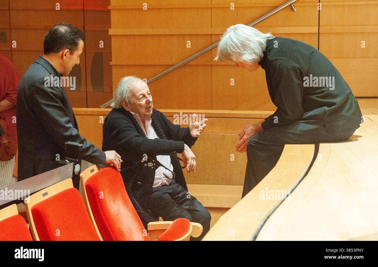 Carl andre hi-res stock photography and images - Alamy