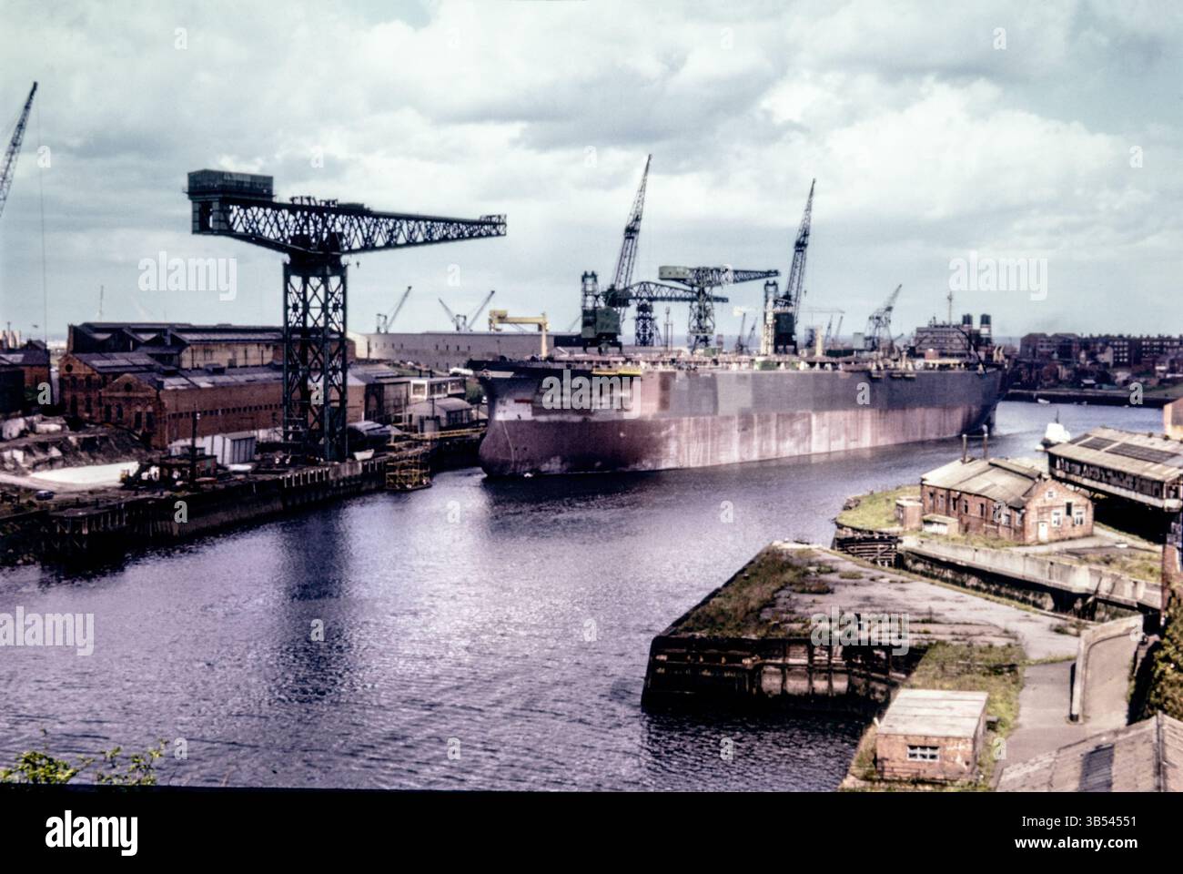 Shipyard of Sunderland Docks, industrial area of Sunderland, Tyne and ...