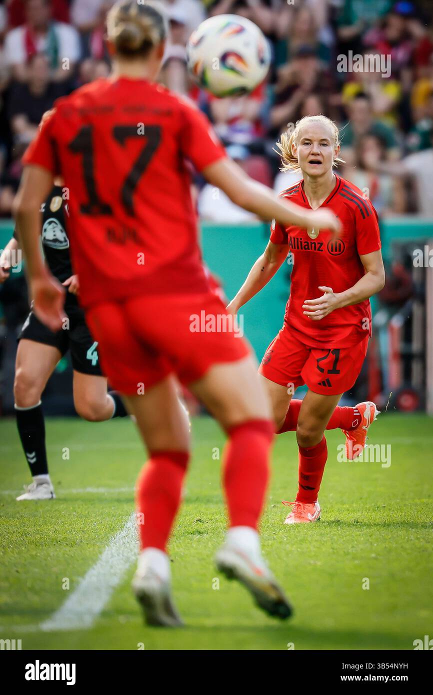 Pernille Harder (FC Bayern M?nchen, 21); 45.? ?DFB-Pokal Finale der Frauen: FC Bayern M?nchen ...