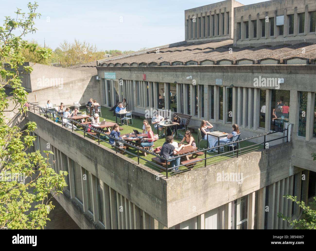 Durham UK 29th April 2025 UK weather, Durham University Students ...