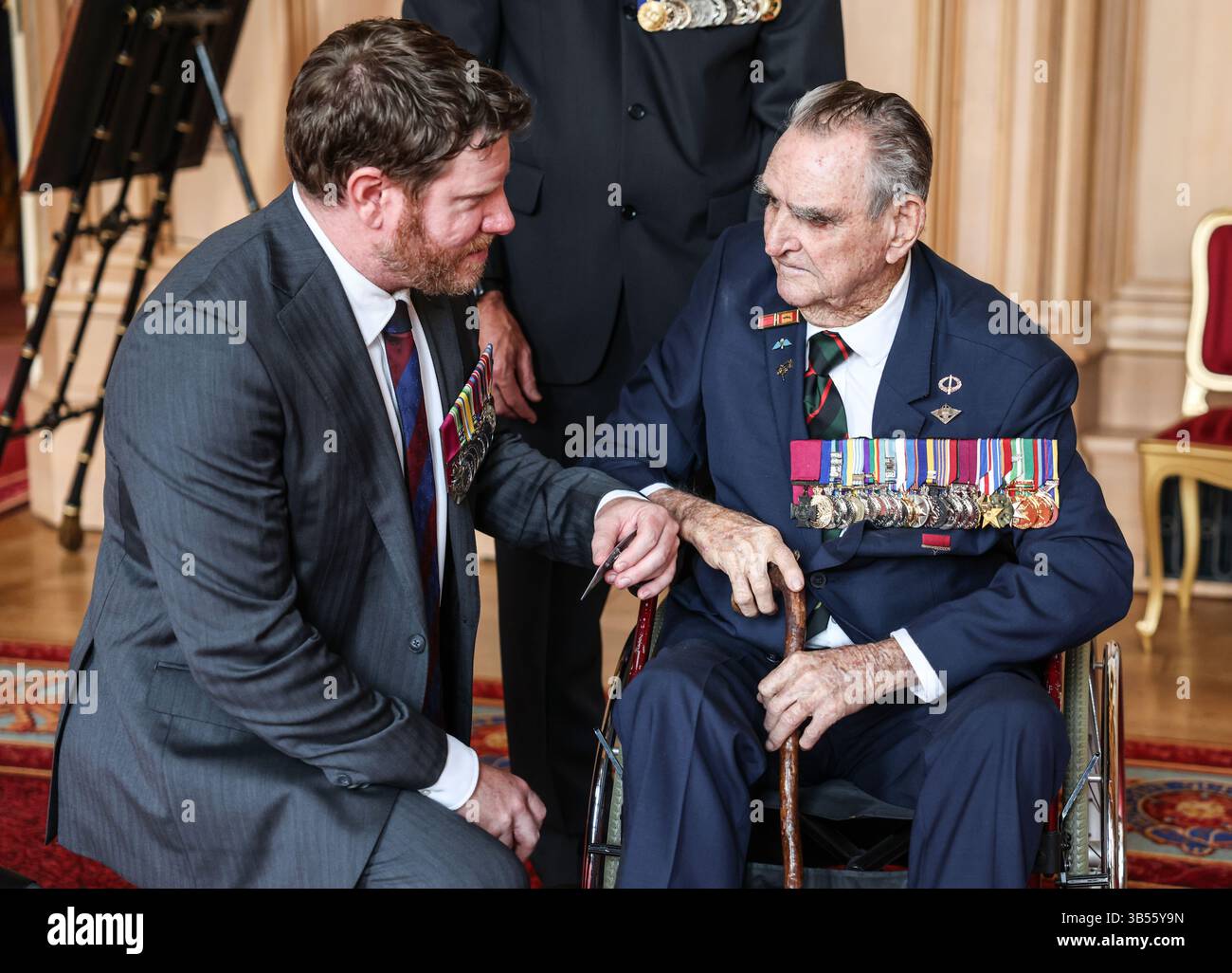 Australian Victoria Cross winners Daniel Keighran (left) talks with ...