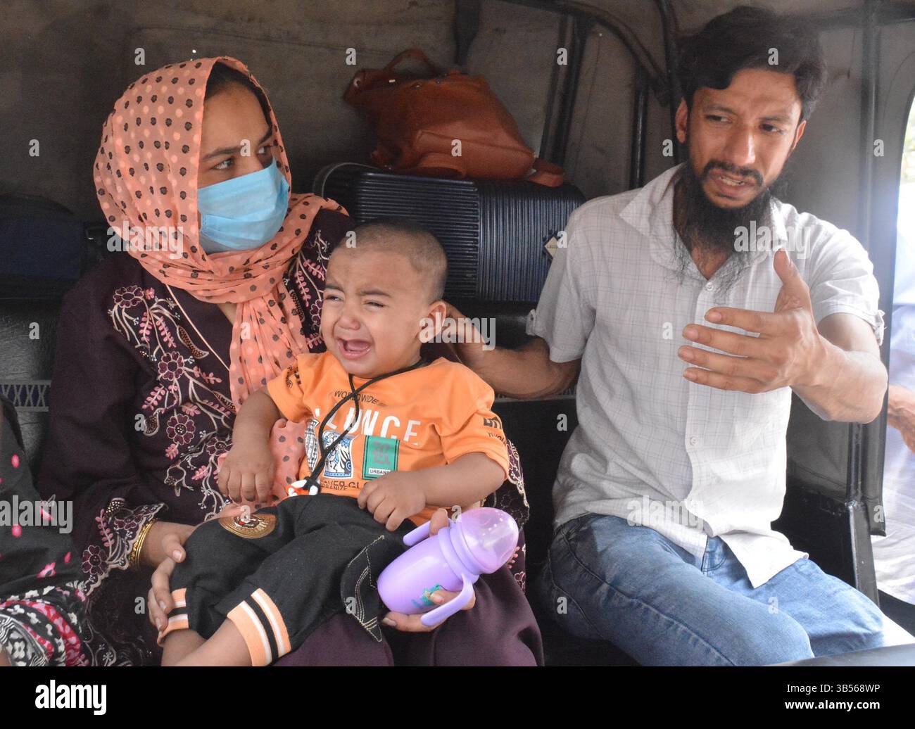 AMRITSAR, INDIA - MAY 1: Before crossing over the border at Attari ...