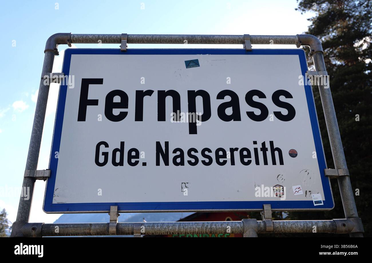 Ein Frühlingstag, Frühsommertag am Fernpass, Fernpaß in Tirol ...