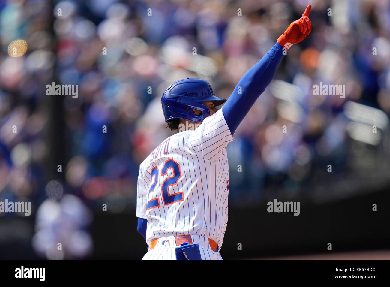 New York Mets' Juan Soto reacts after hitting a solo home run during ...