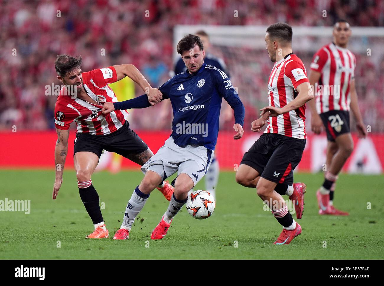 Manchester United's Mason Mount and Athletic Bilbao's Yeray Alvarez ...