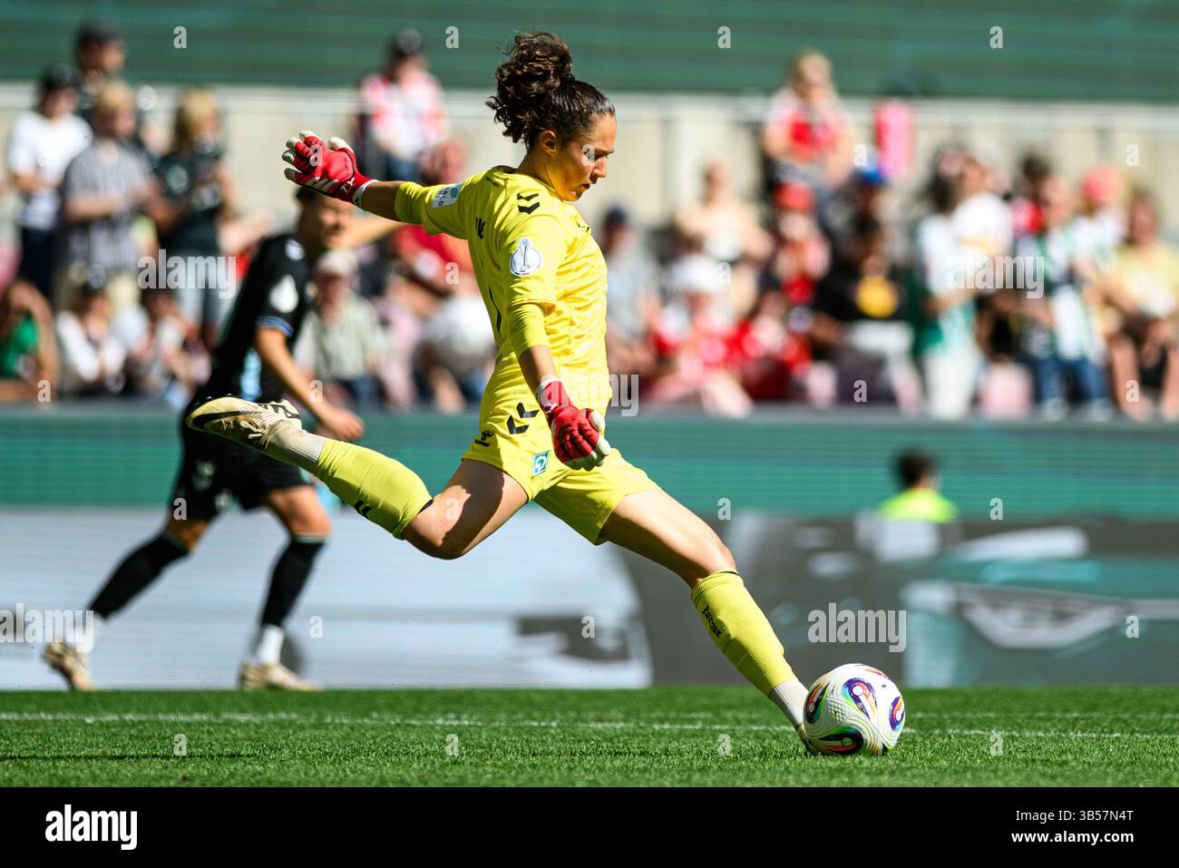 COLOGNE, GERMANY - 1 MAY, 2025: Livia Peng - The DFB-Pokal Frauen ...