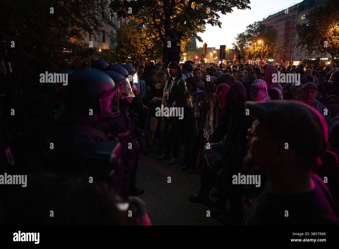May 1, 2025, Berlin, Berlin, Germany: Tens of thousands of ...