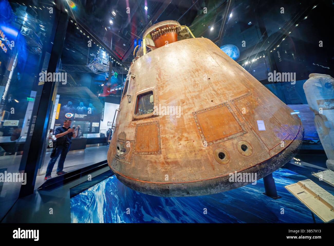 Apollo 11 earth 1969 hi-res stock photography and images - Alamy