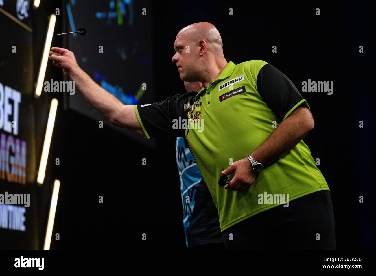 Utilita Arena, Birmingham, UK. 1st May, 2025. 2025 PDC Premier League Darts Birmingham Night 13 ...