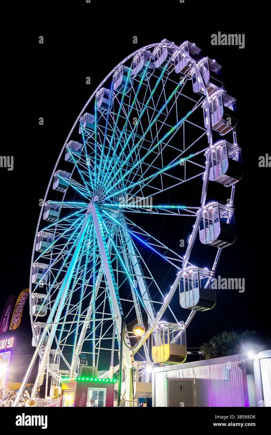 FARO, PORTUGAL - 20th OCOTOBER 2024: Fun fair giant wheel at night in ...