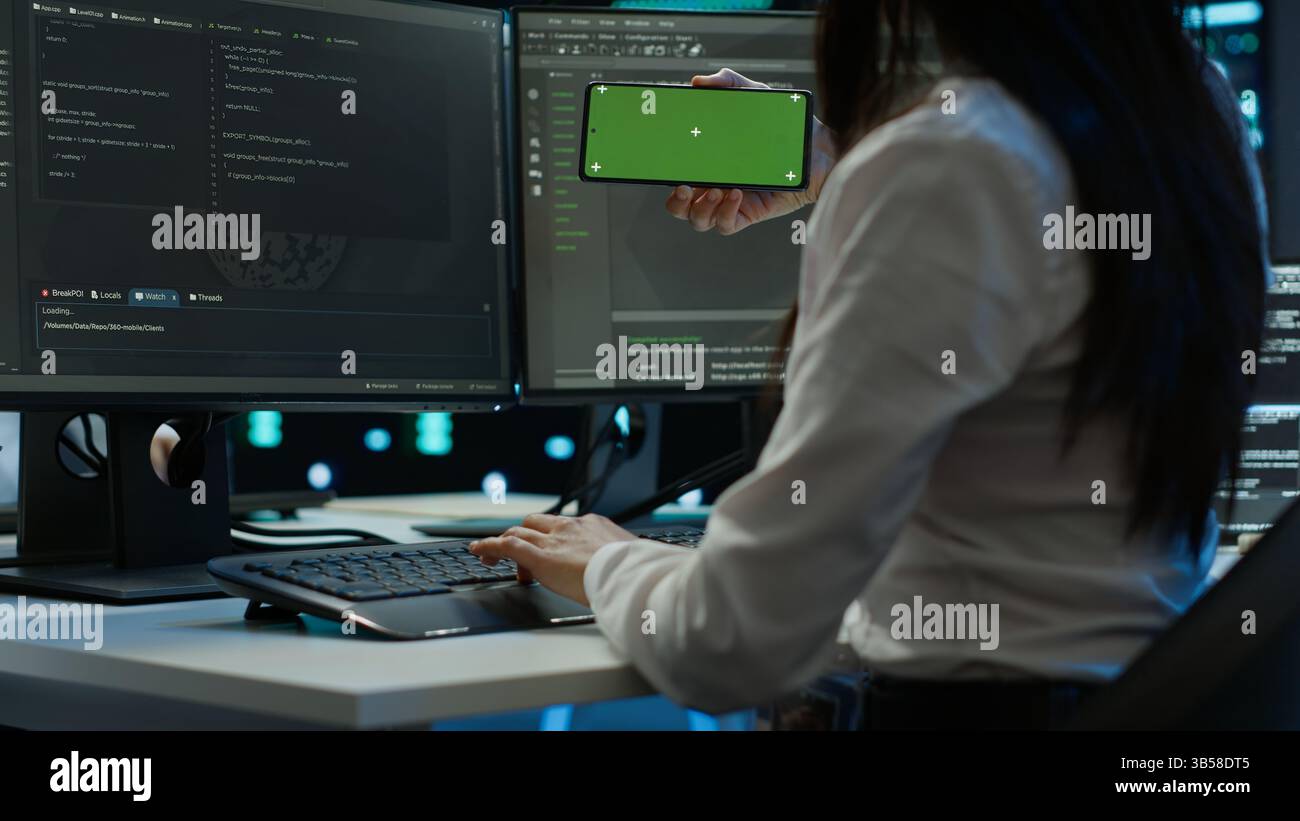 Technician using mockup mobile hi-res stock photography and images - Alamy