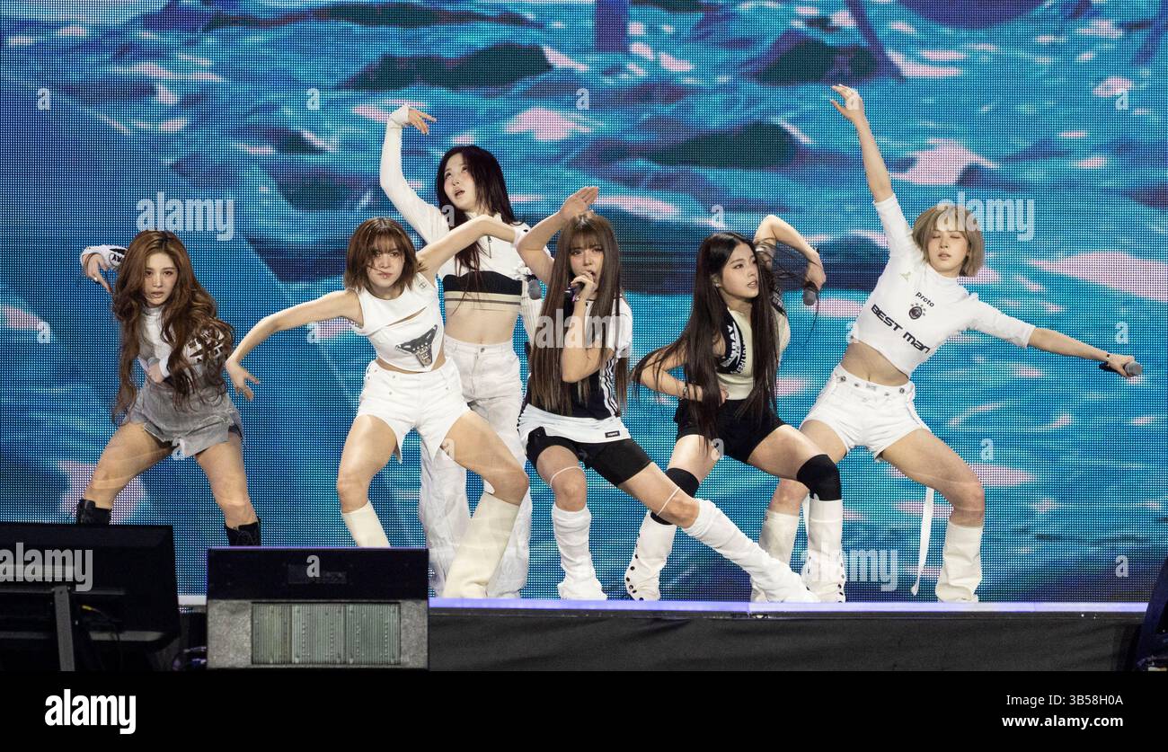 Seoul, South Korea. 30th Apr, 2025. Australian and South Korean singer ...