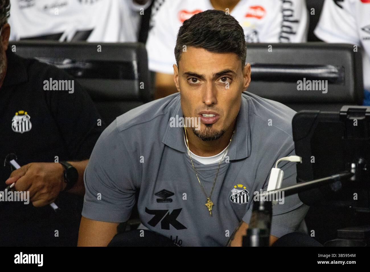 Santos, Brazil. 01st May, 2025. Assistant coach Matheus Bachi during the match between Santos ...