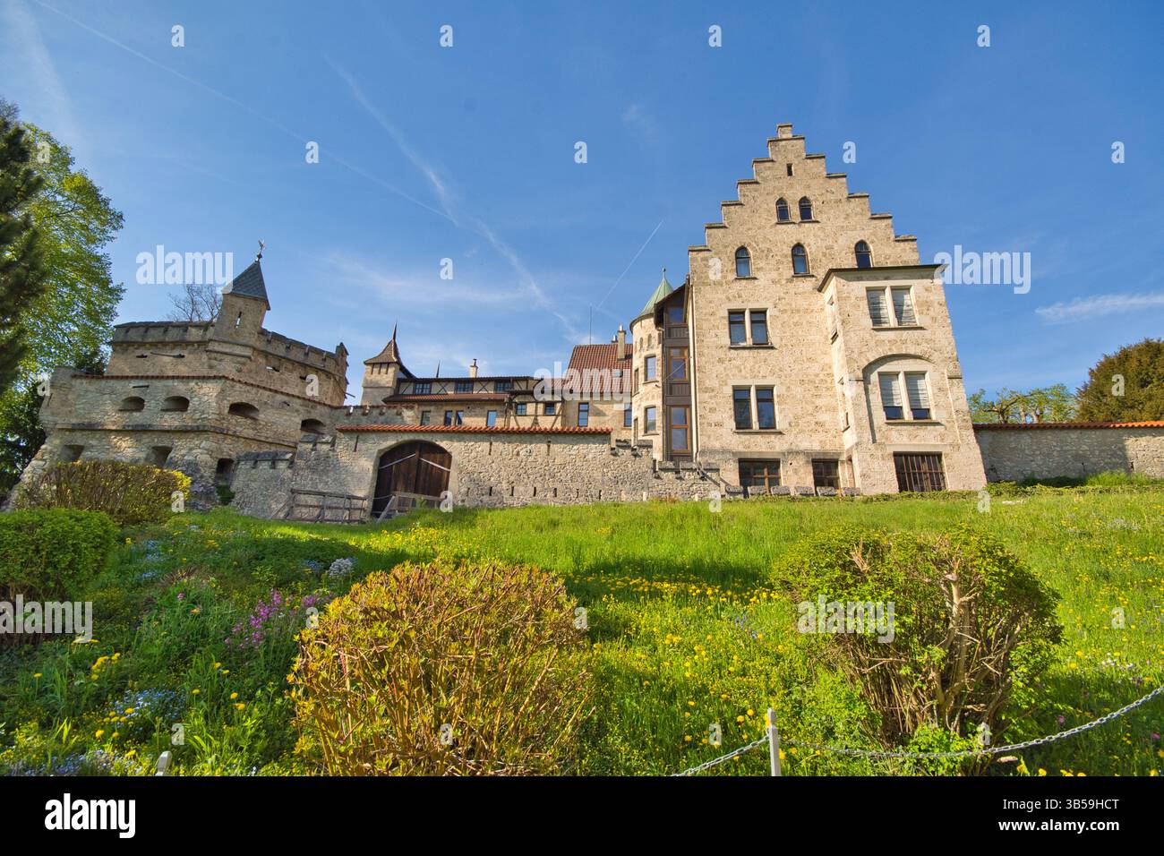 Historic_castle hi-res stock photography and images - Alamy