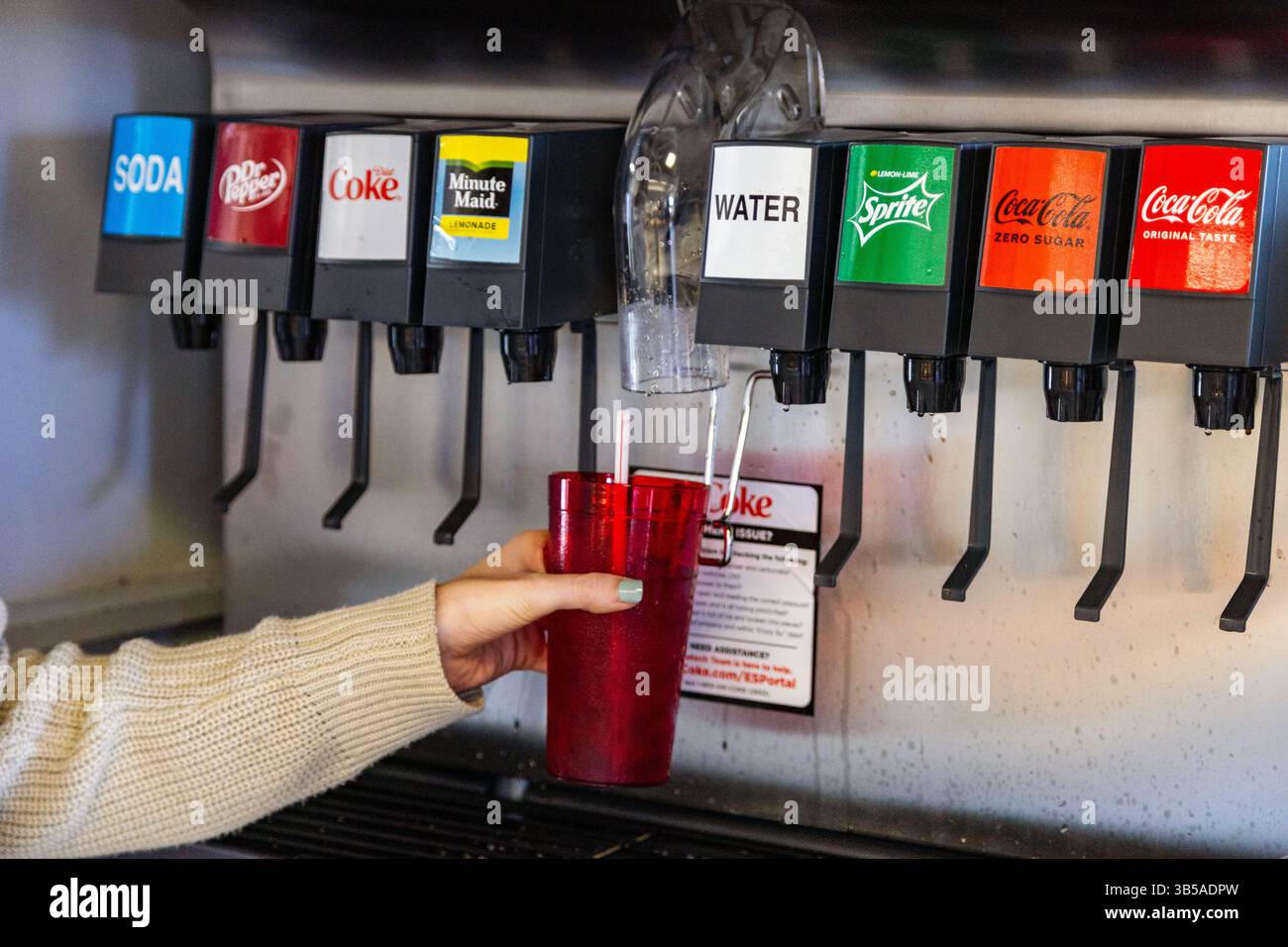 Coke fountain machine hi-res stock photography and images - Alamy