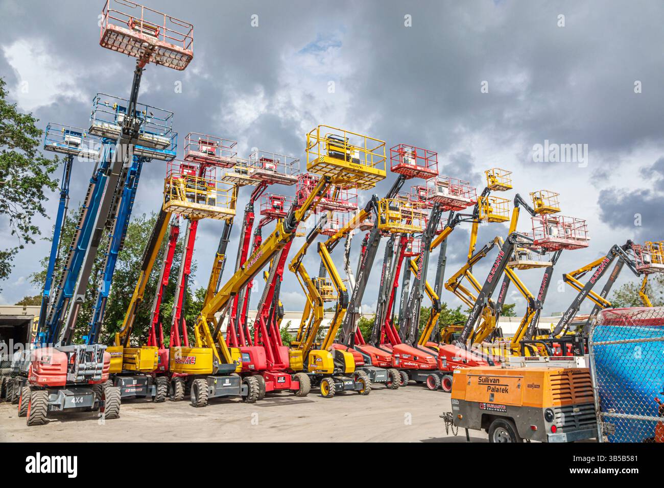 Hollywood Florida,construction rental equipment yard,outdoor lot,boom lifts,aerial work ...