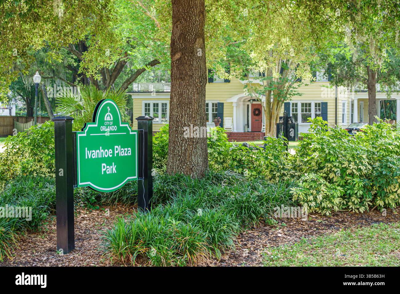 Orlando Florida,College Park,Ivanhoe Plaza Park,City of Orlando green ...