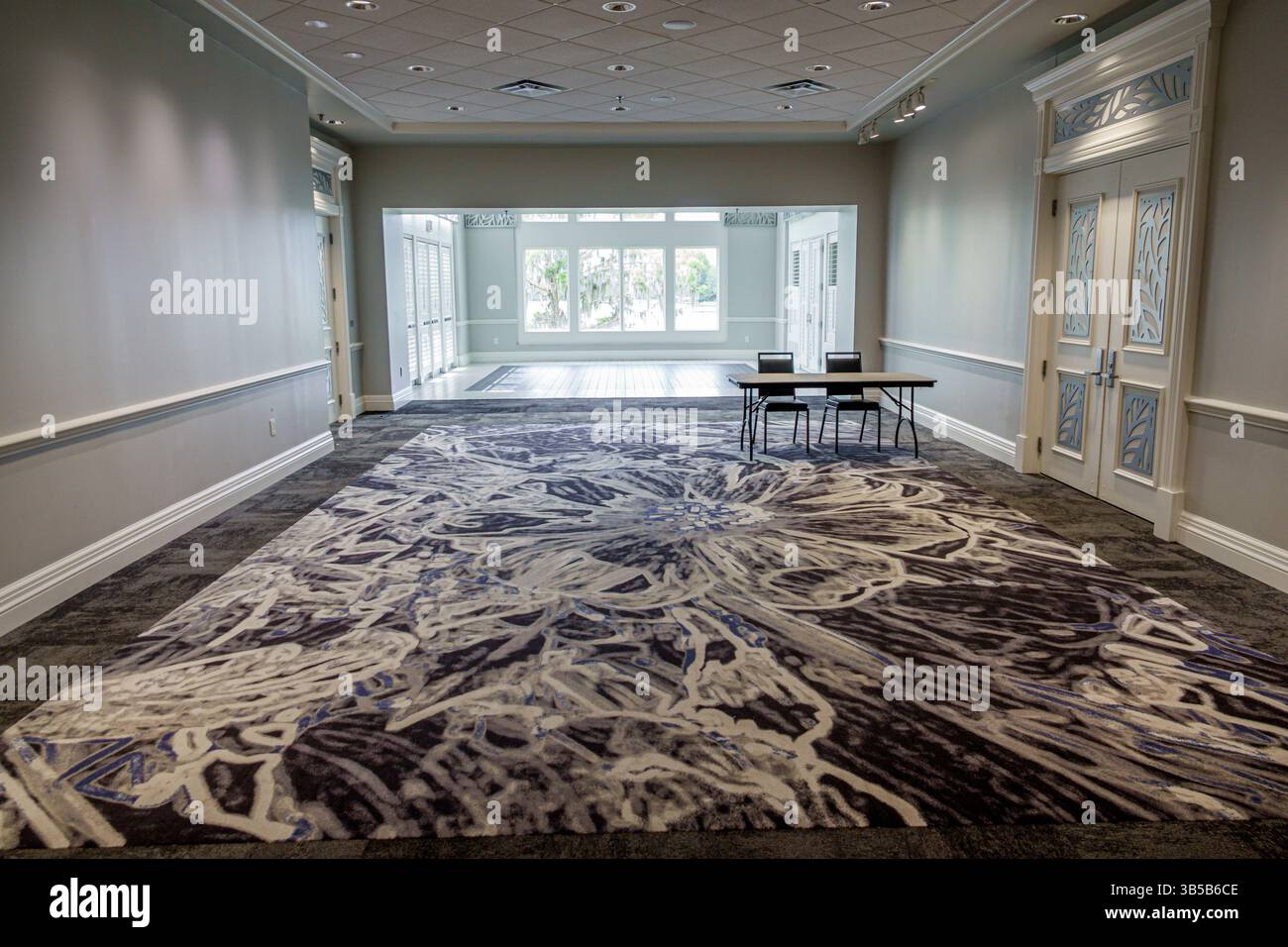 Professional rental venue hi-res stock photography and images - Alamy