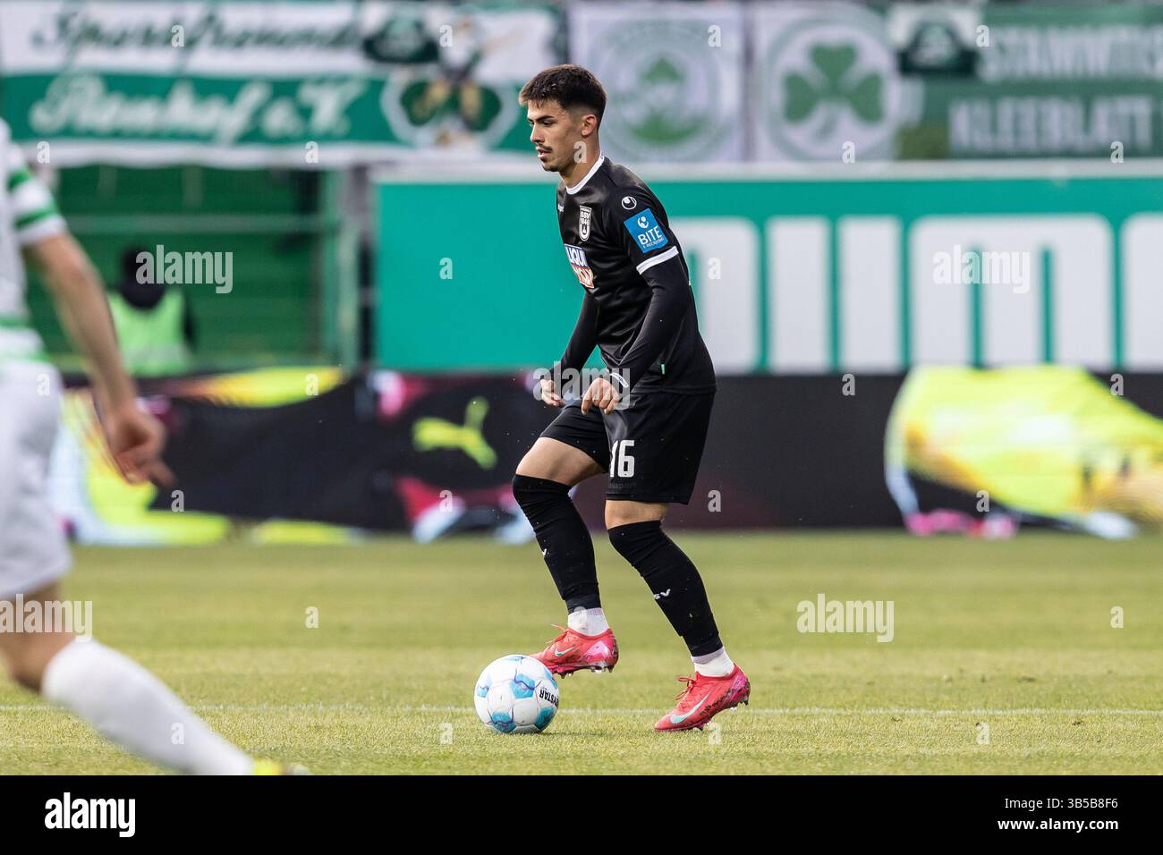 #16 Aaron Keller (SSV Ulm 1846 Fußball) DFL regulations prohibit any ...