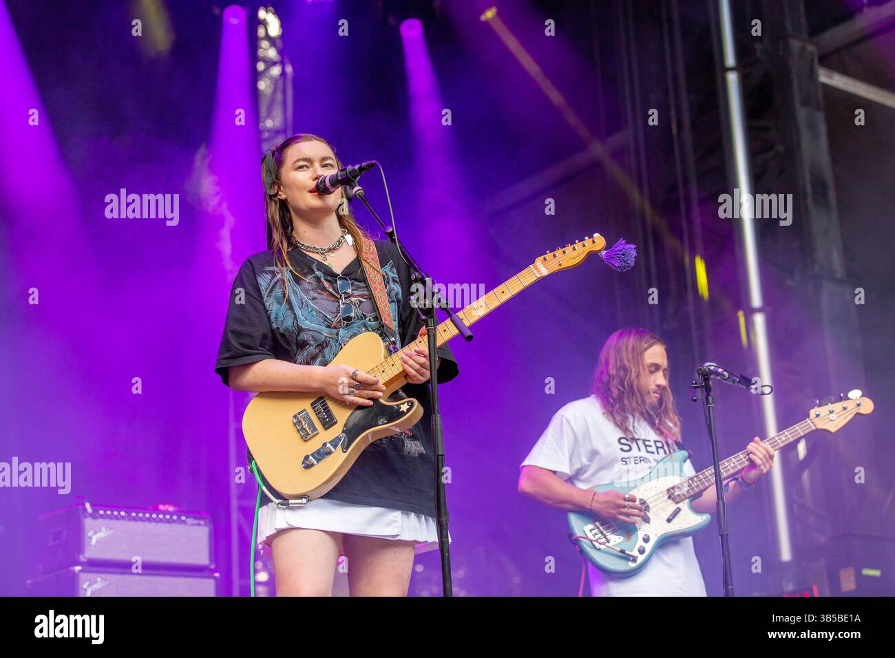 July 29, 2022, Chicago, Illinois, U.S: RHIAN TEASDALE of Wet Leg during ...