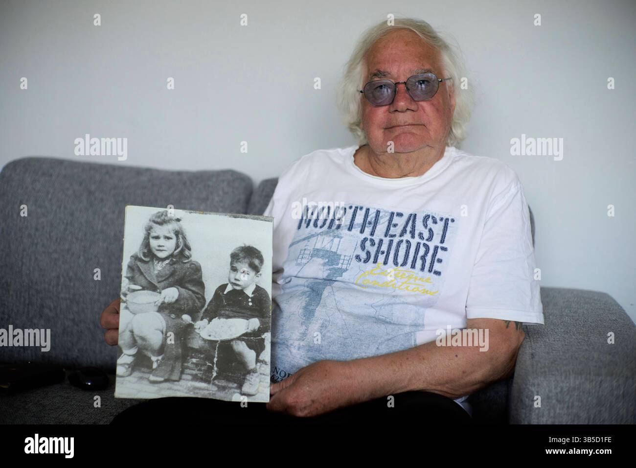 Ben Buitenhuis, a 83-year-old surivor of the 1944-1945 Hunger Winter ...