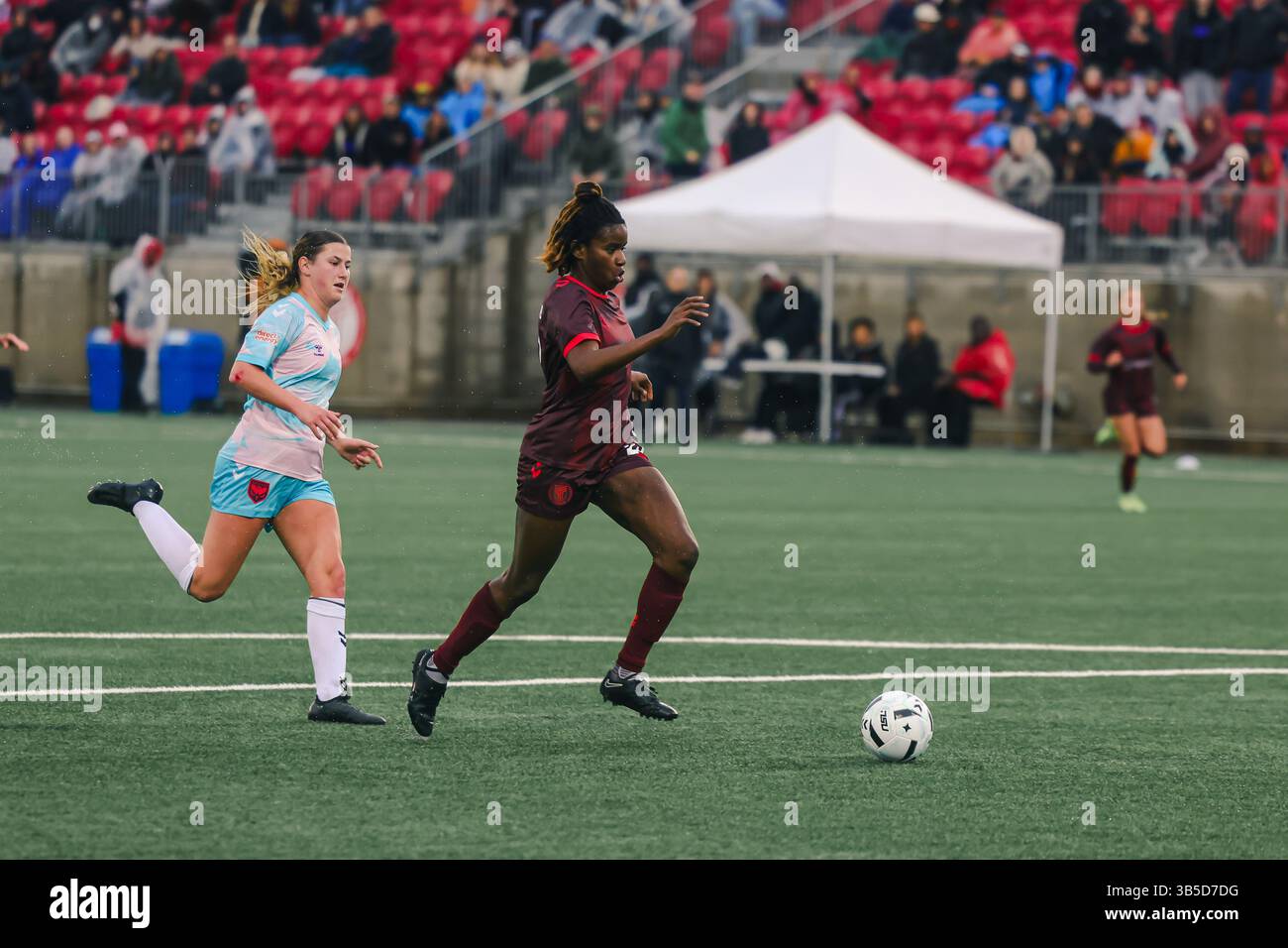 Toronto, Canada, May 1st 2025: Esther Okoronkwo (23 AFC Toronto) scores ...