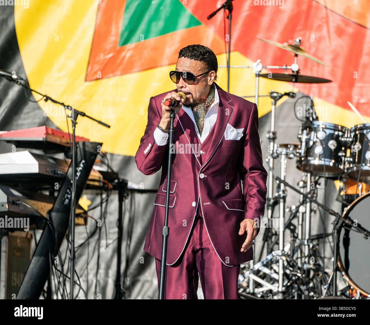 Morris Day of Morris Day and the Time performs during the second ...
