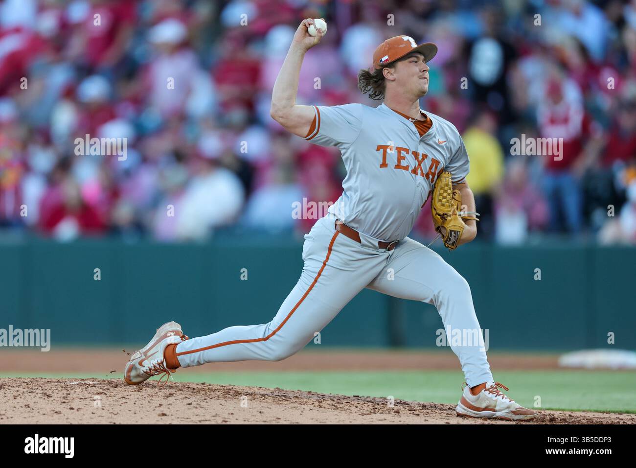May 1, 2025: Longhorns pitcher Cody Howard (41) works from the mound ...