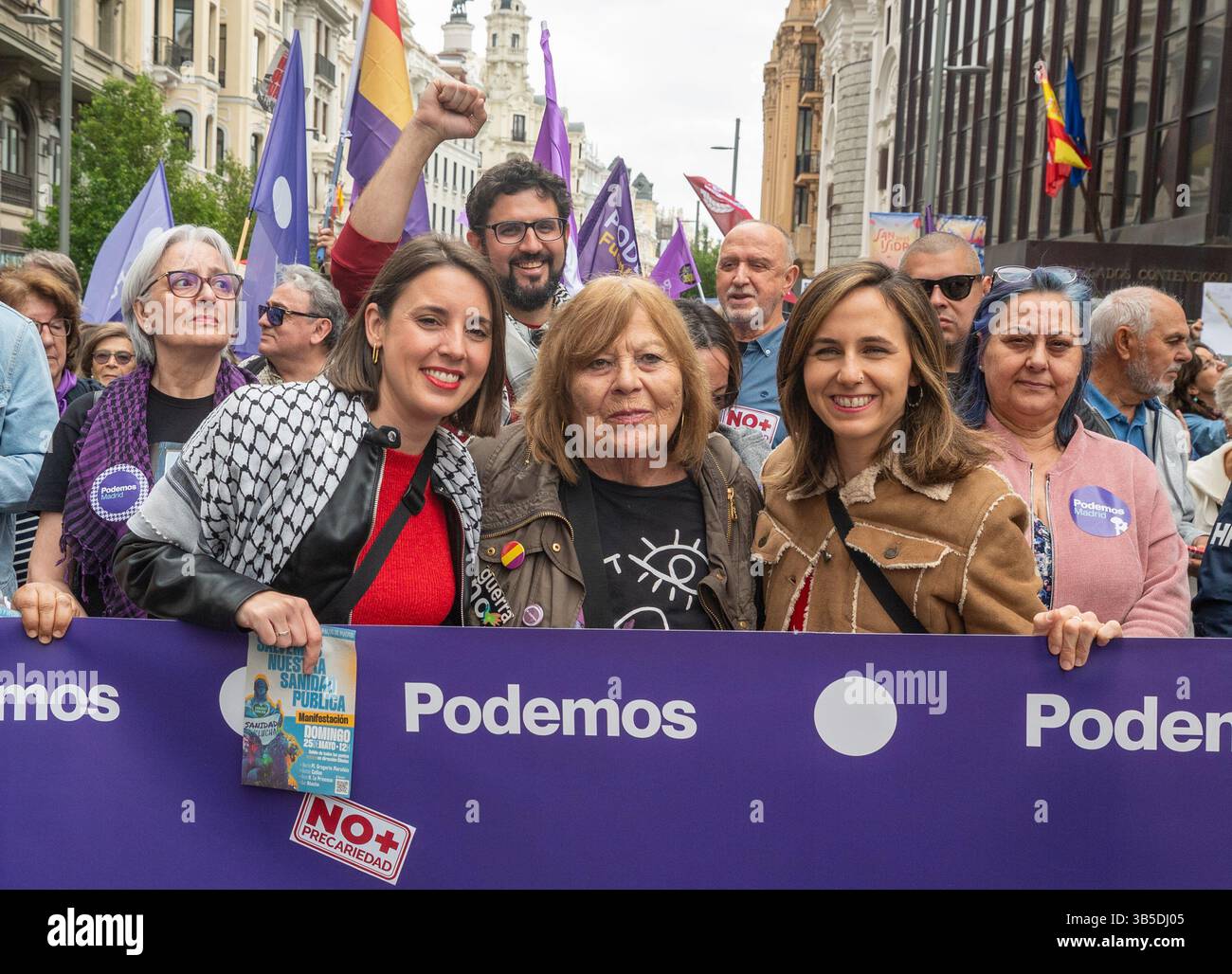 Irene Montero and Ione Bellara and members of the political party ...