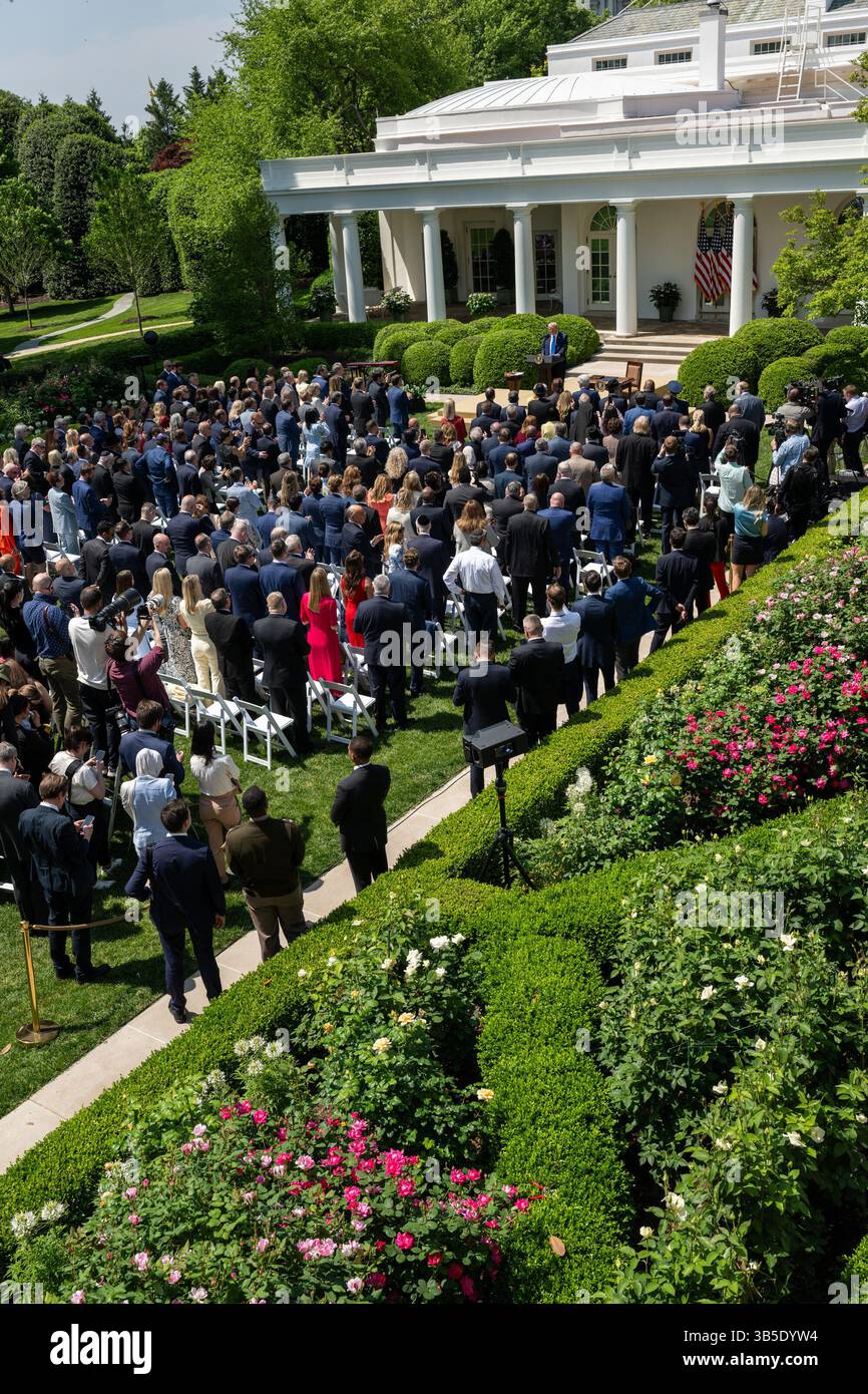 President Donald Trump delivers remarks at a National Day of Prayer ...