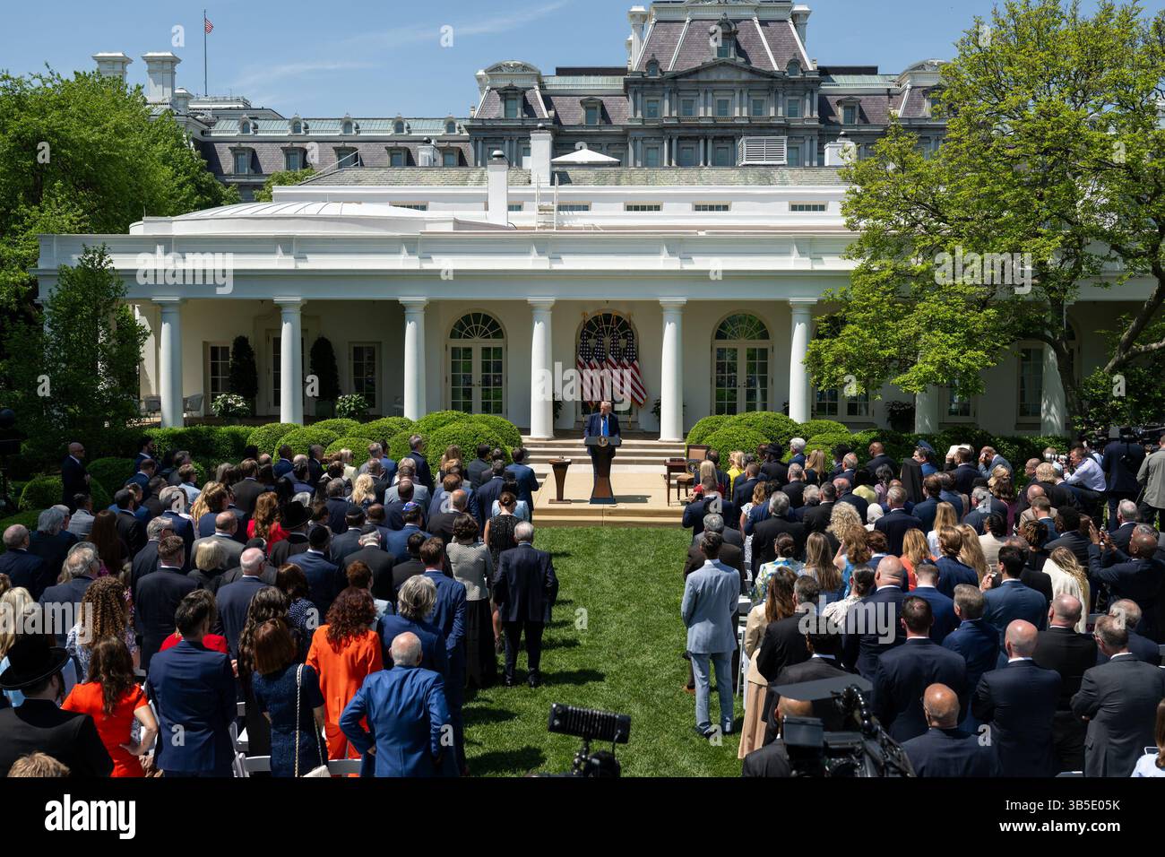 President Donald Trump delivers remarks at a National Day of Prayer ...