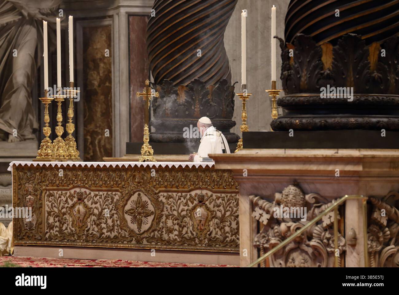 Pope Francis celebrates the Chrism Mass in St. Peter's Basilica on Holy ...