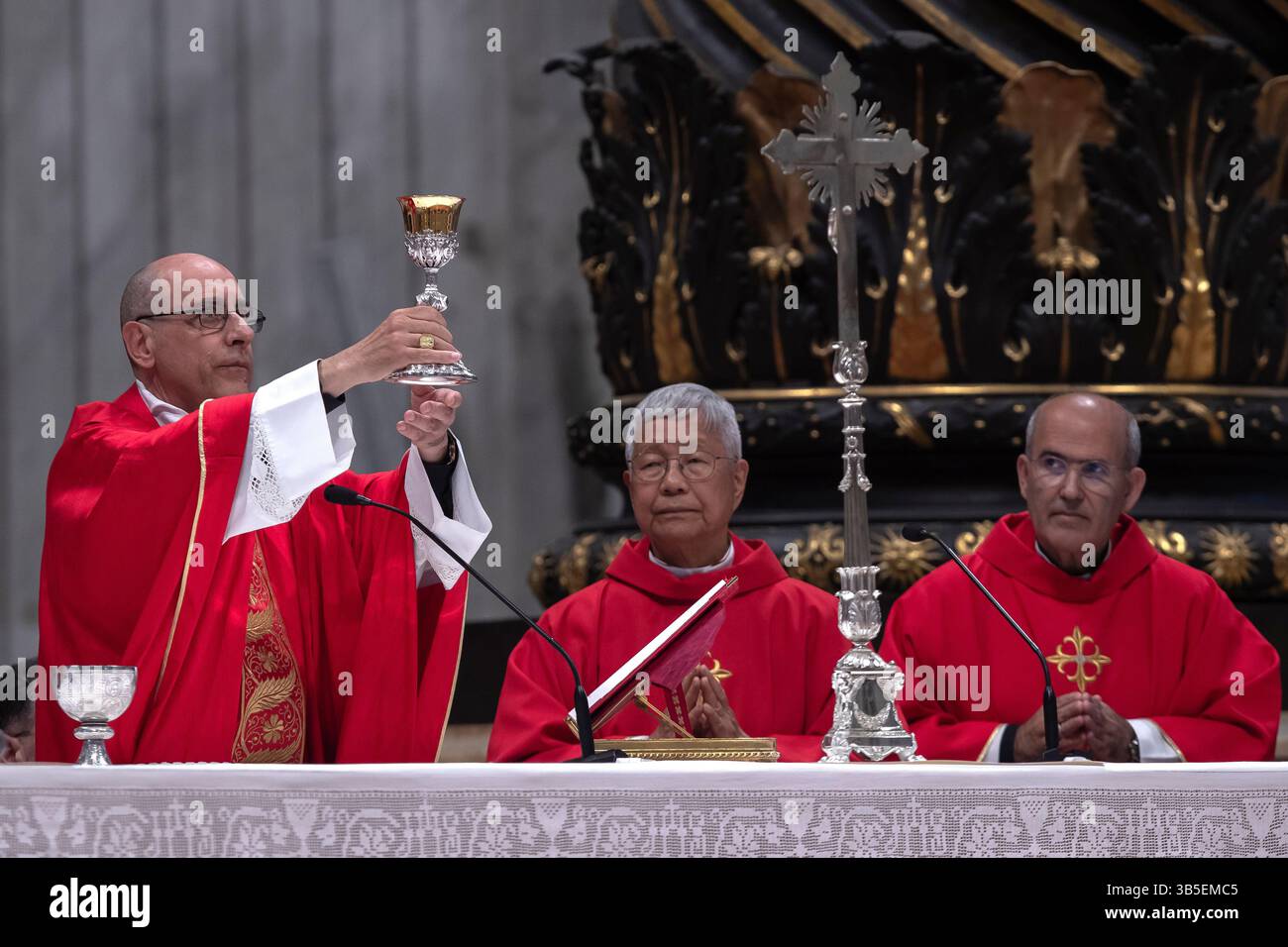 Vatican, Vatican. 01st May, 2025. Cardinals Víctor Manuel Fernández ...