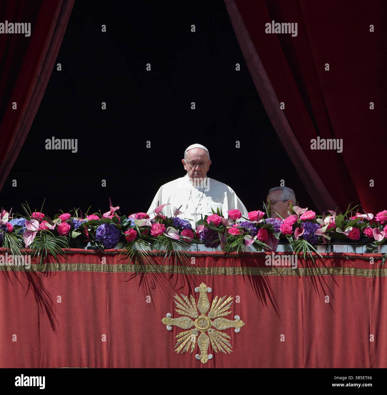 Easter message and Urbi et Orbi blessing from Pope Francis after Holy ...