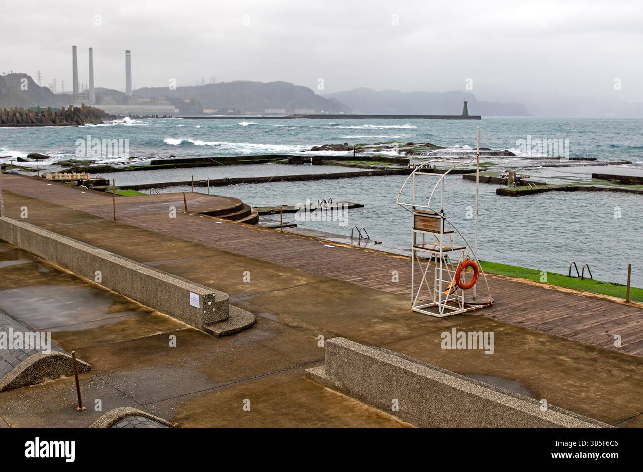 Swimming area in Heping Island Park Stock Photo - Alamy