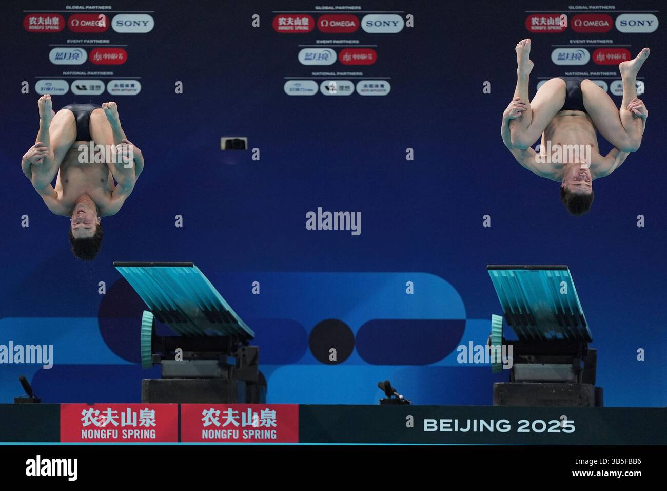 Italy's Stefano Belotti and Matteo Santoro compete in the Men's ...