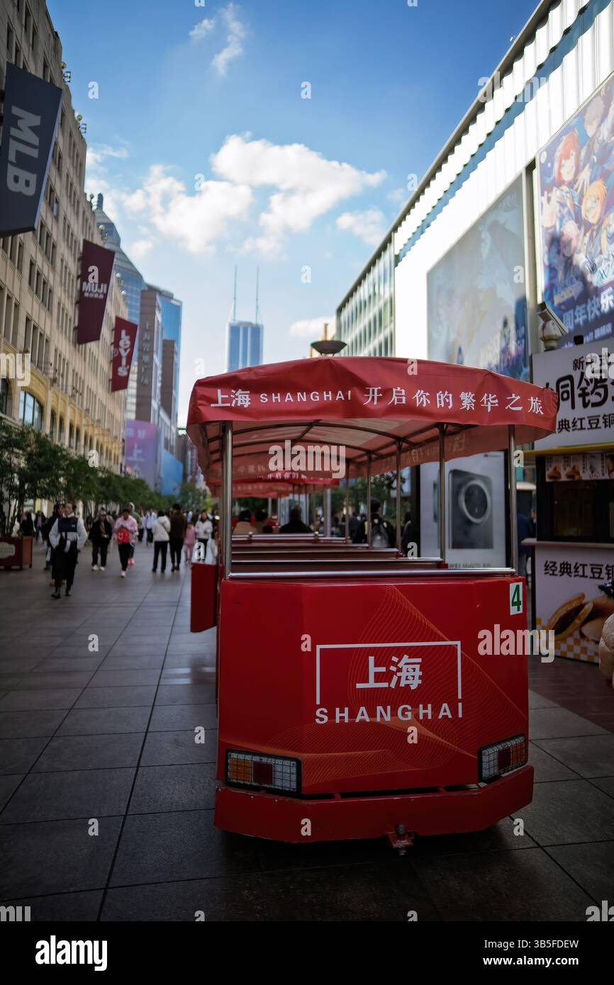 China shanghai december 2024 local hi-res stock photography and images ...