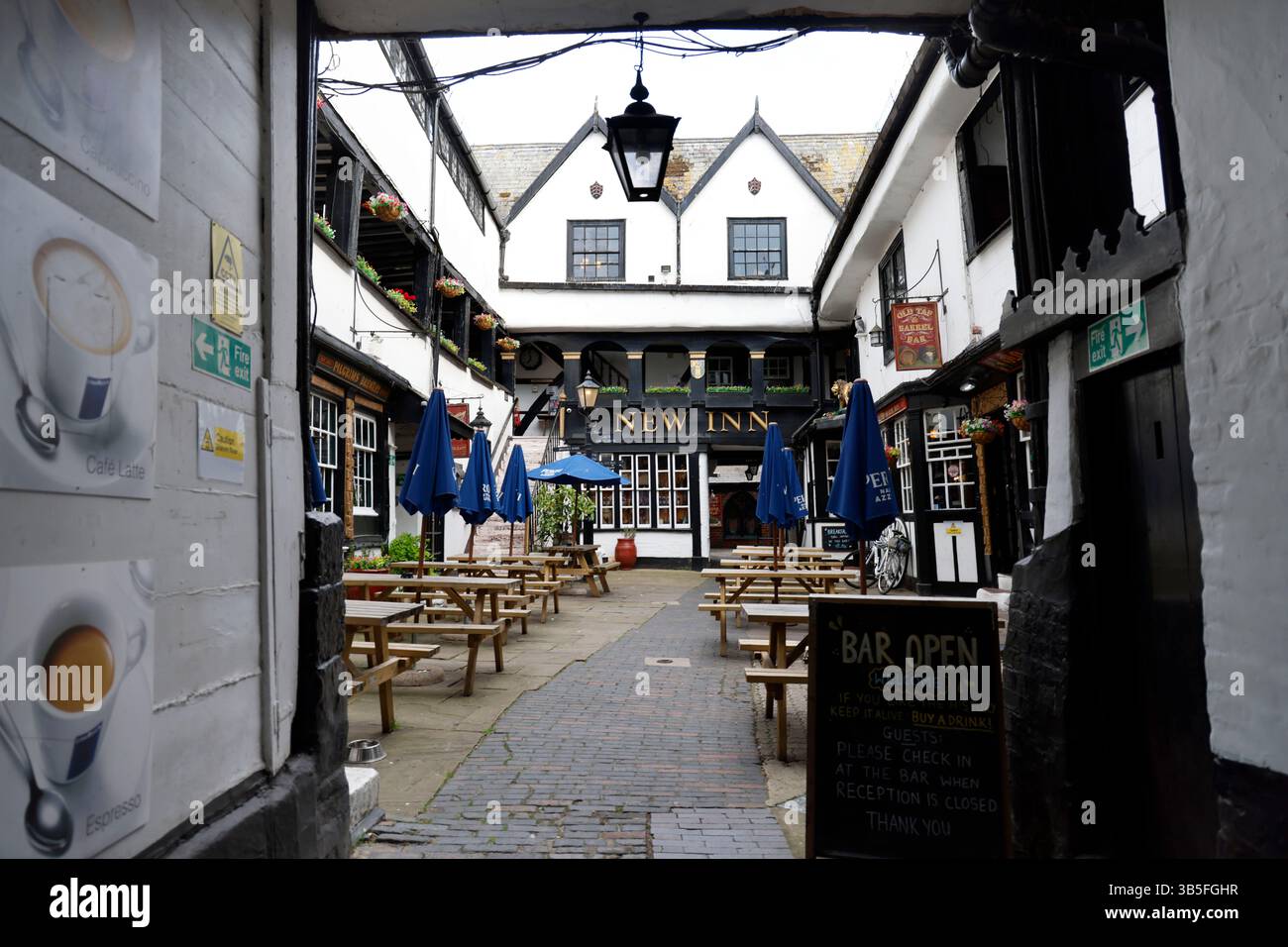 The New Inn, 16 Northgate Street, Gloucester, England, a 14th century ...