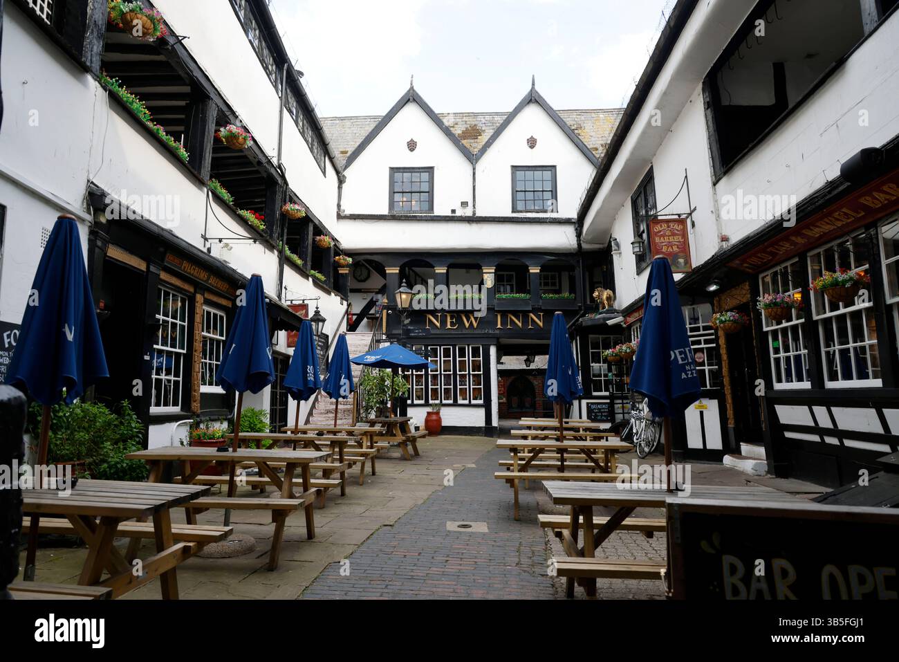 The New Inn, 16 Northgate Street, Gloucester, England, a 14th century ...