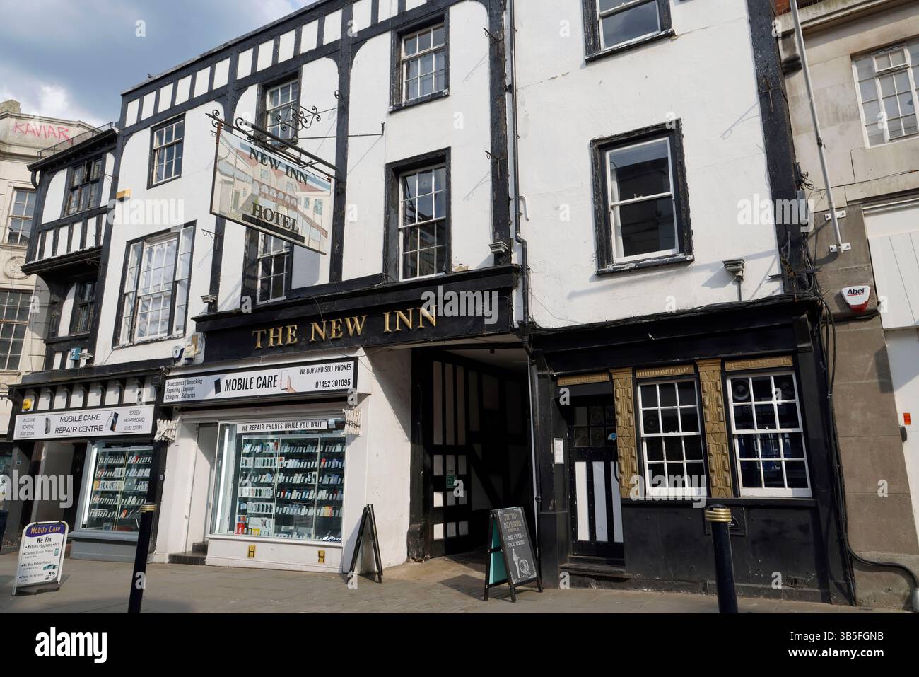 The New Inn, 16 Northgate Street, Gloucester, England, a 14th century ...