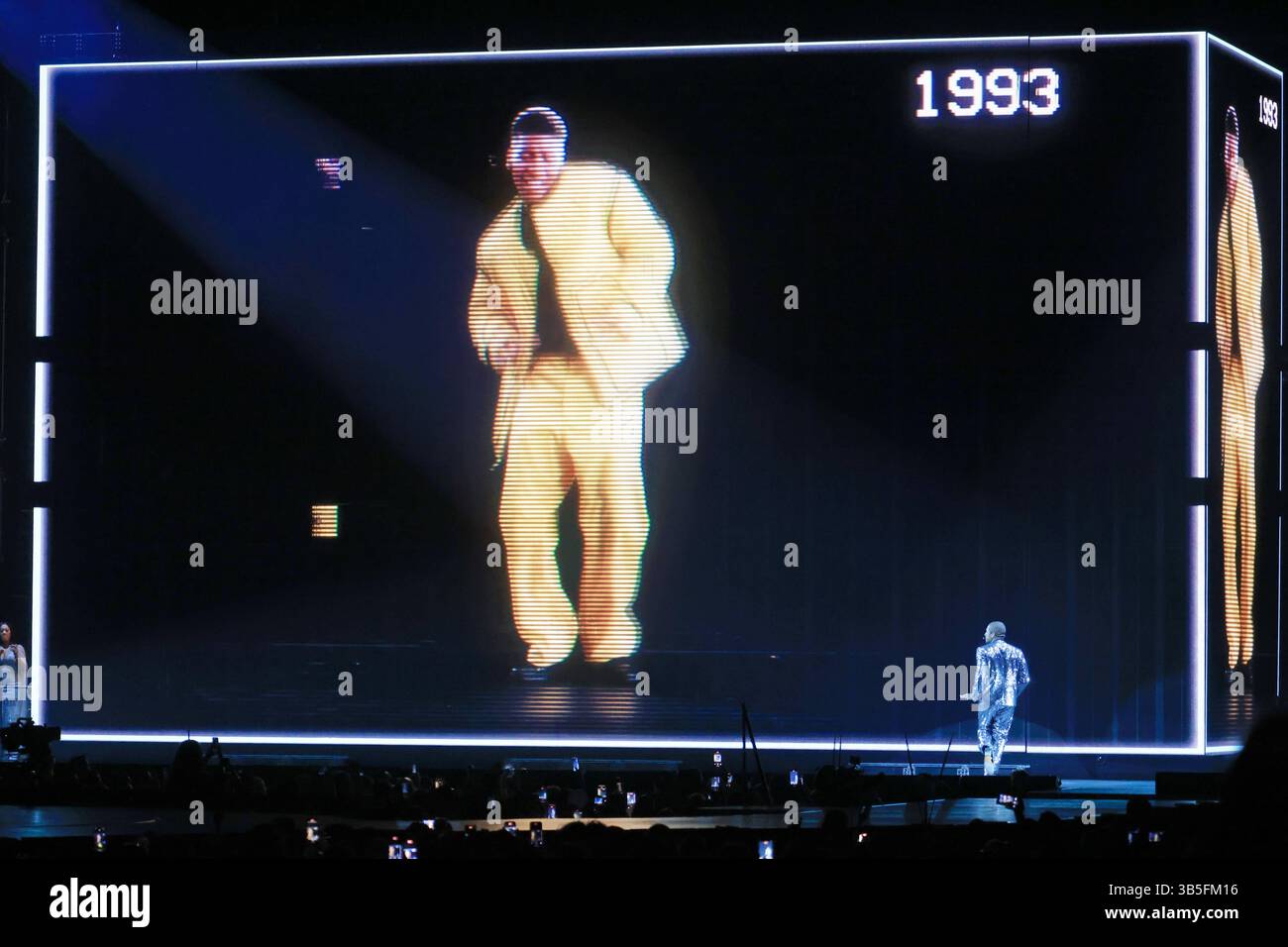 01.05.2025, Usher, Rapper, Sänger, im Konzert live in der Uber Arena ...