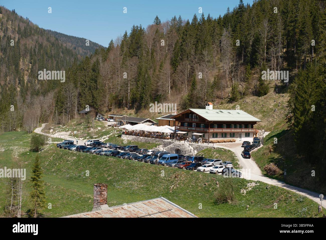 Beim Forsthaus Valepp, das der Gastronom Johannes Rabl gemeinsam mit FC ...