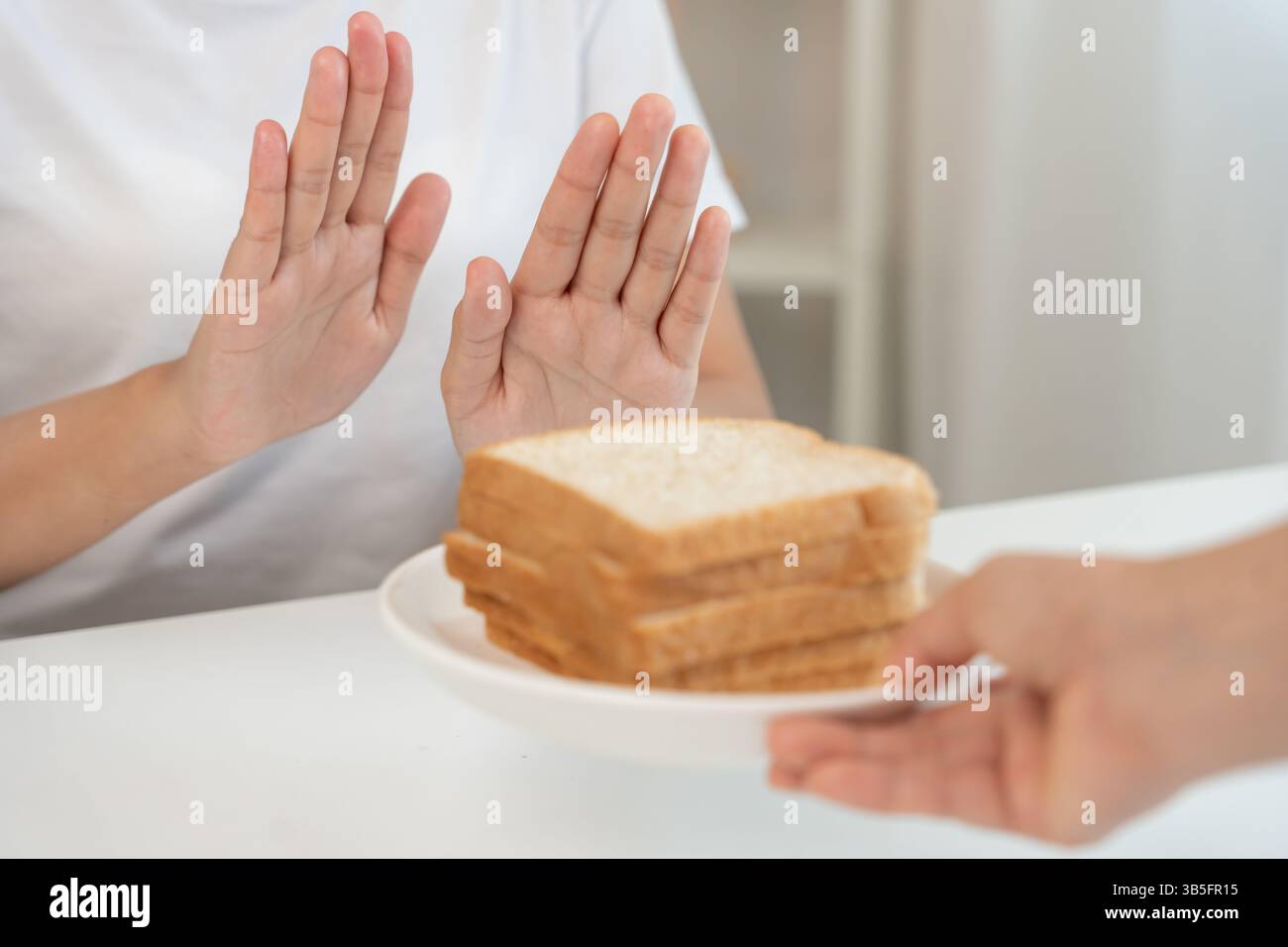 Wheat allergy, gluten allergy, women refuse to eat bread, swollen mouth ...